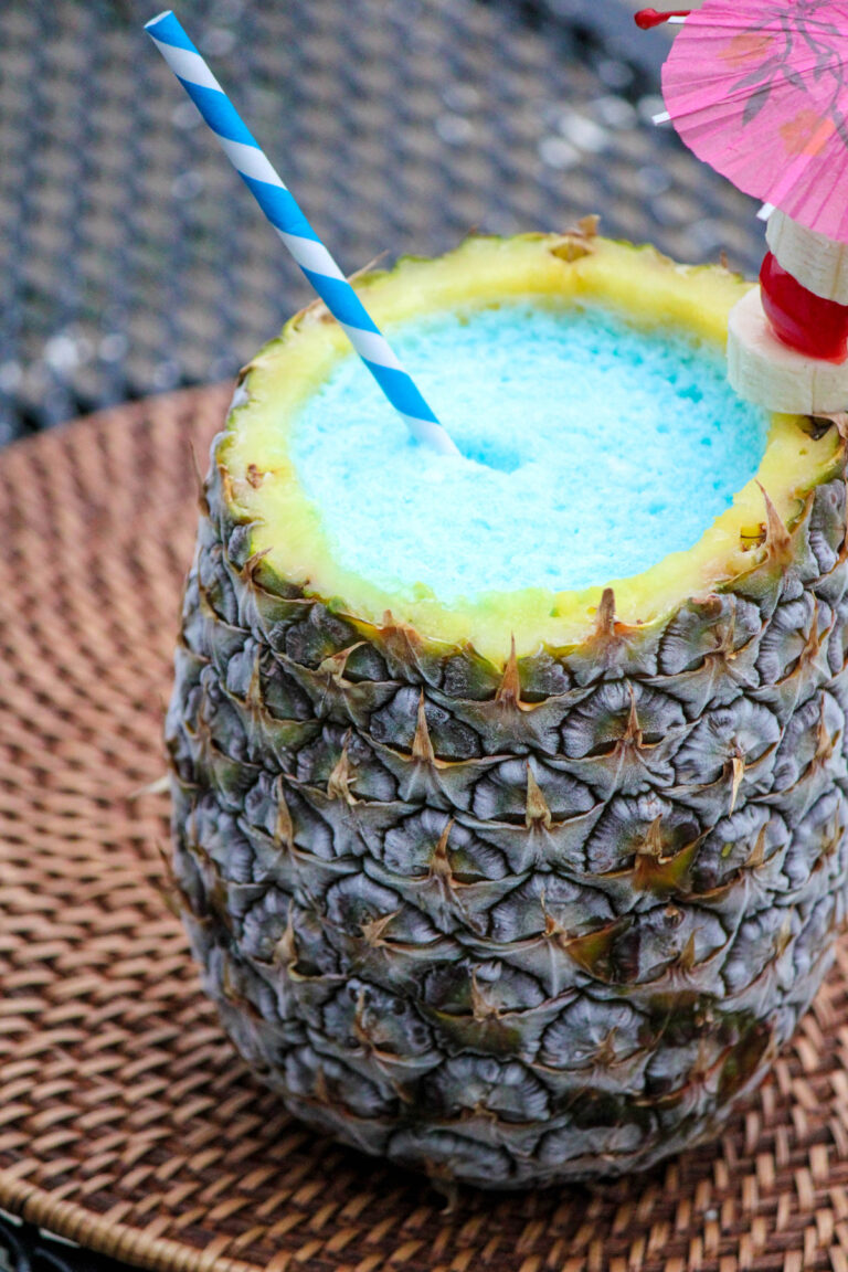 Umbrella Drink: Twisted Blue Hawaiian Smoothie – Daily Dish Recipes