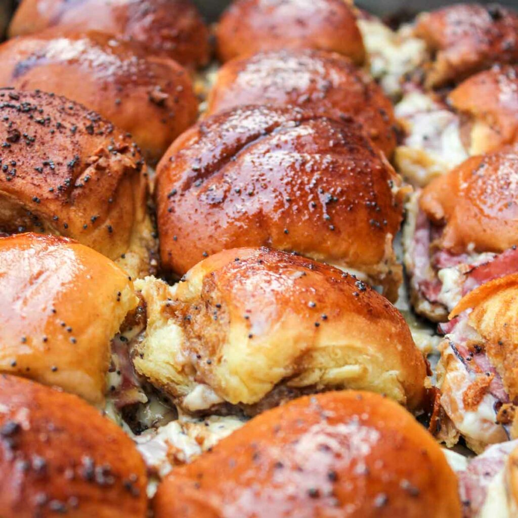 Saucy Roast Beef and Swiss Sliders – Daily Dish Recipes